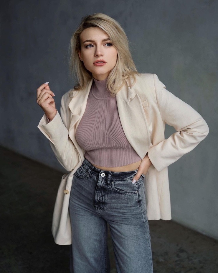 Picture of Max Reeves