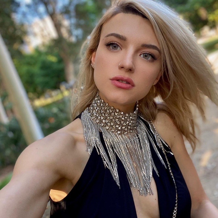 Picture of Max Reeves