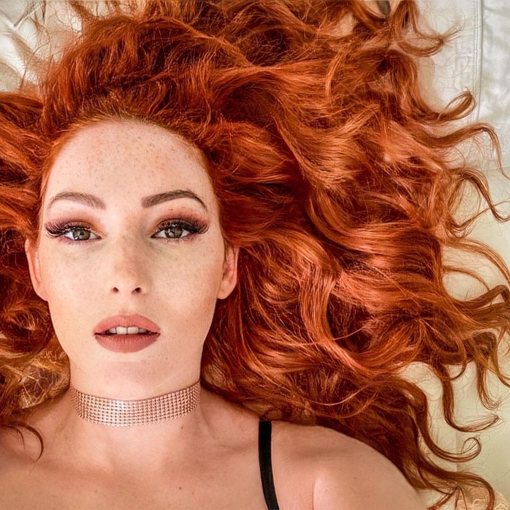 Picture of Nicole Simone