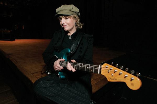 Picture of Debbie Davies