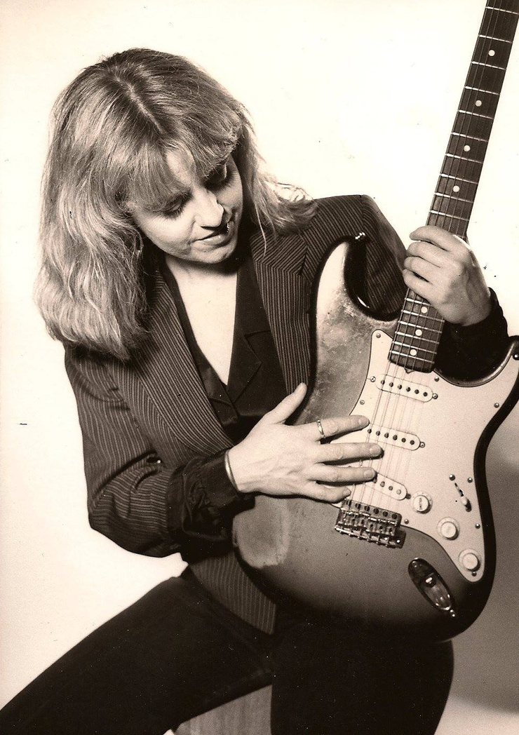 Picture of Debbie Davies