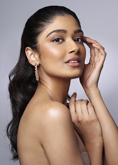 Swarali Yeolekar picture