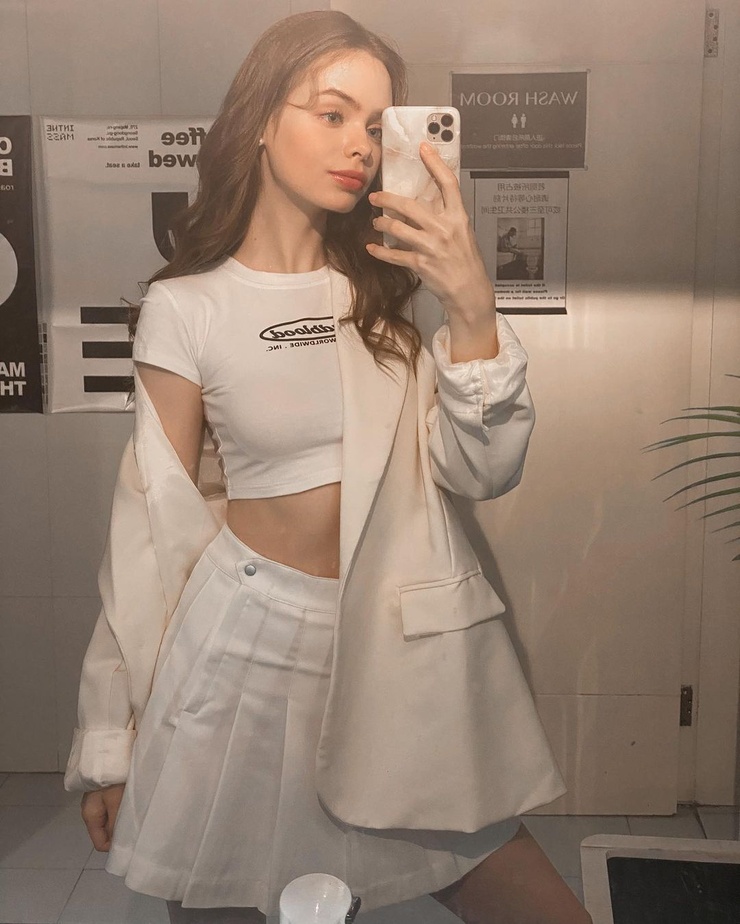 Maria Ivashkevich image