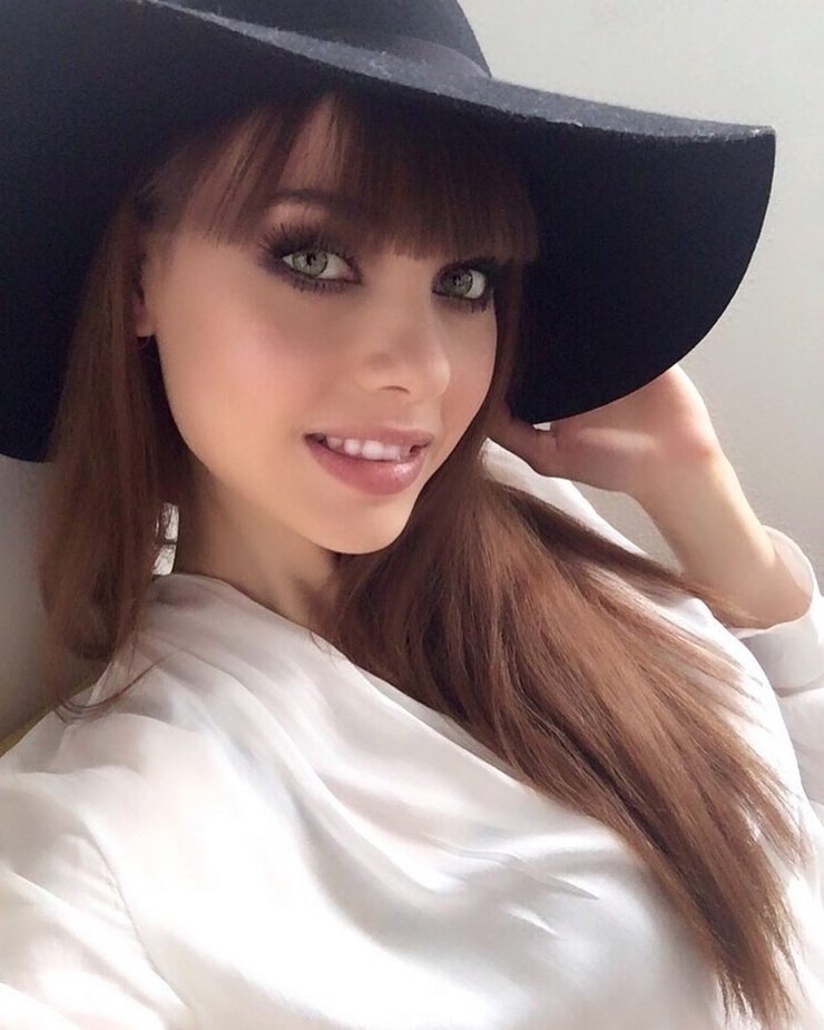 Adua Del Vesco picture