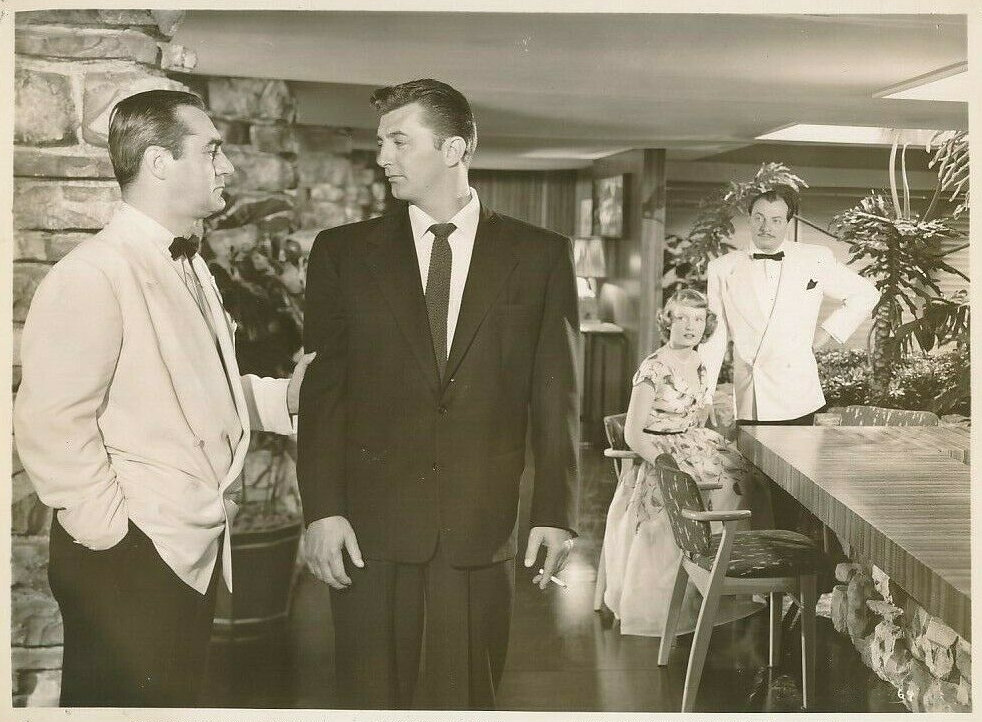 Jim Backus, Robert Mitchum