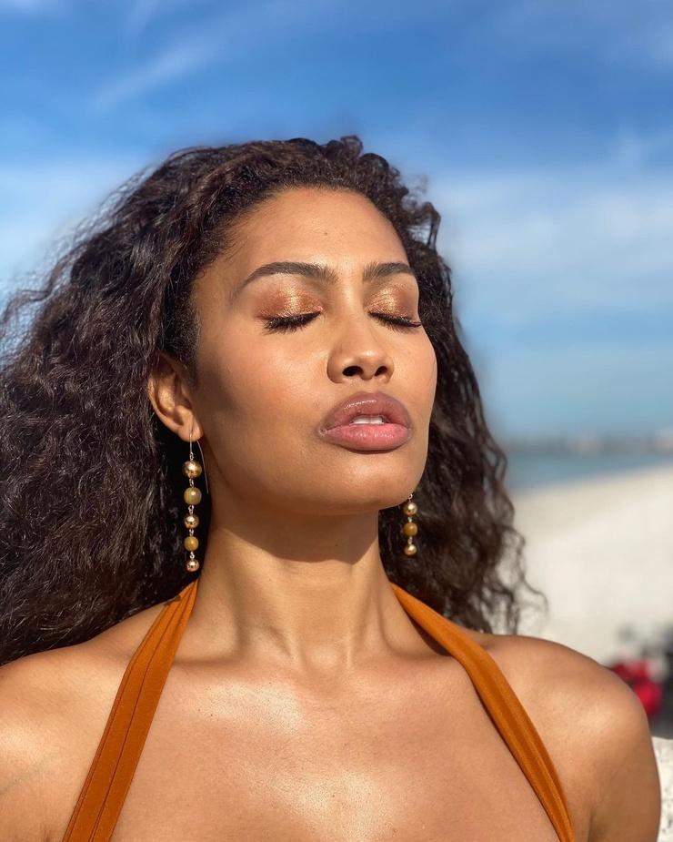 Picture of Leyna Bloom