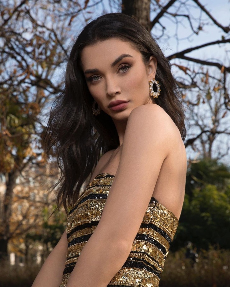 Picture of Amy Jackson