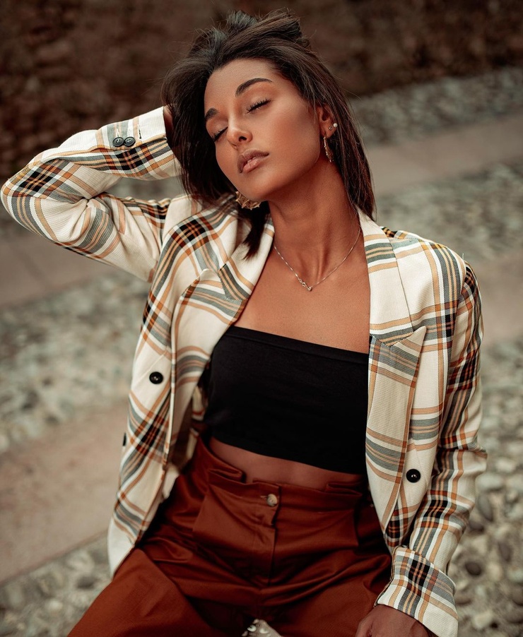 Sara Anastrelli image