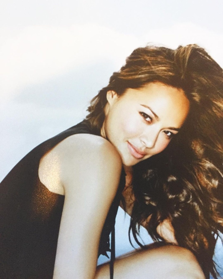 Picture of Moon Bloodgood