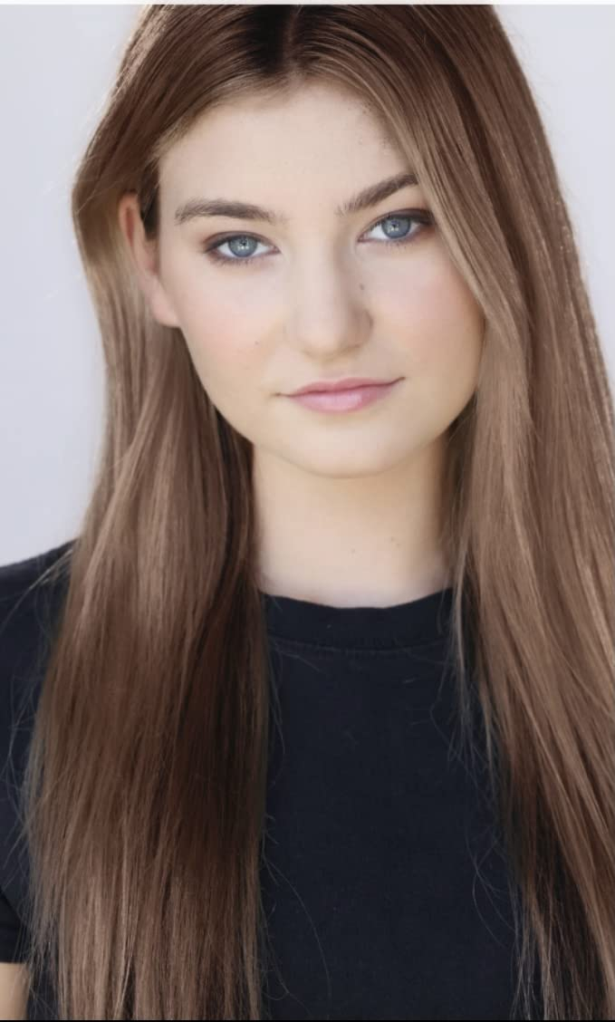 Image of Anna Pniowsky