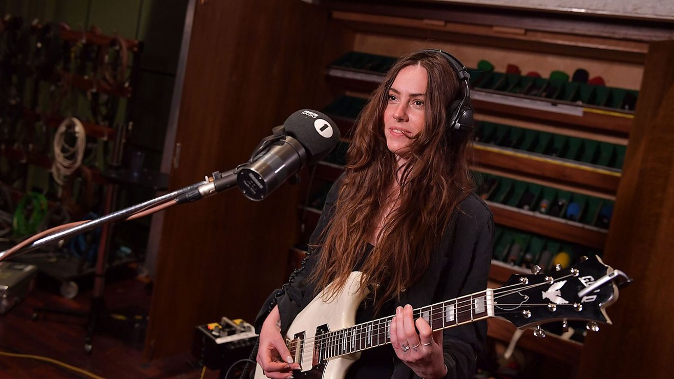 Picture of Emma Ruth Rundle