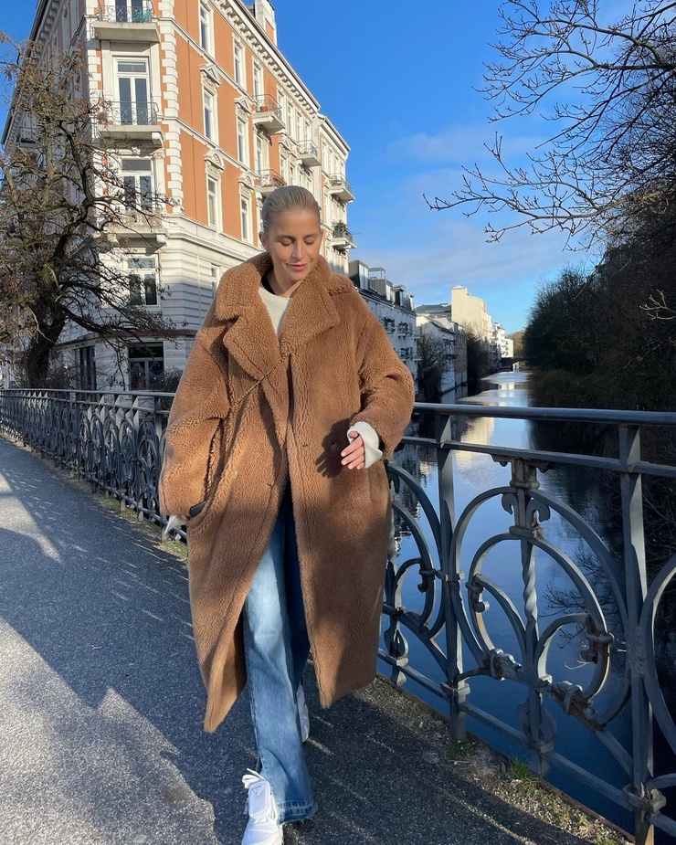 Picture of Caro Daur