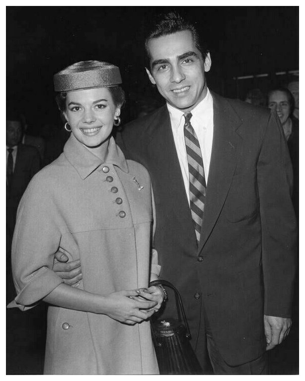 Natalie Wood, Perry Lopez