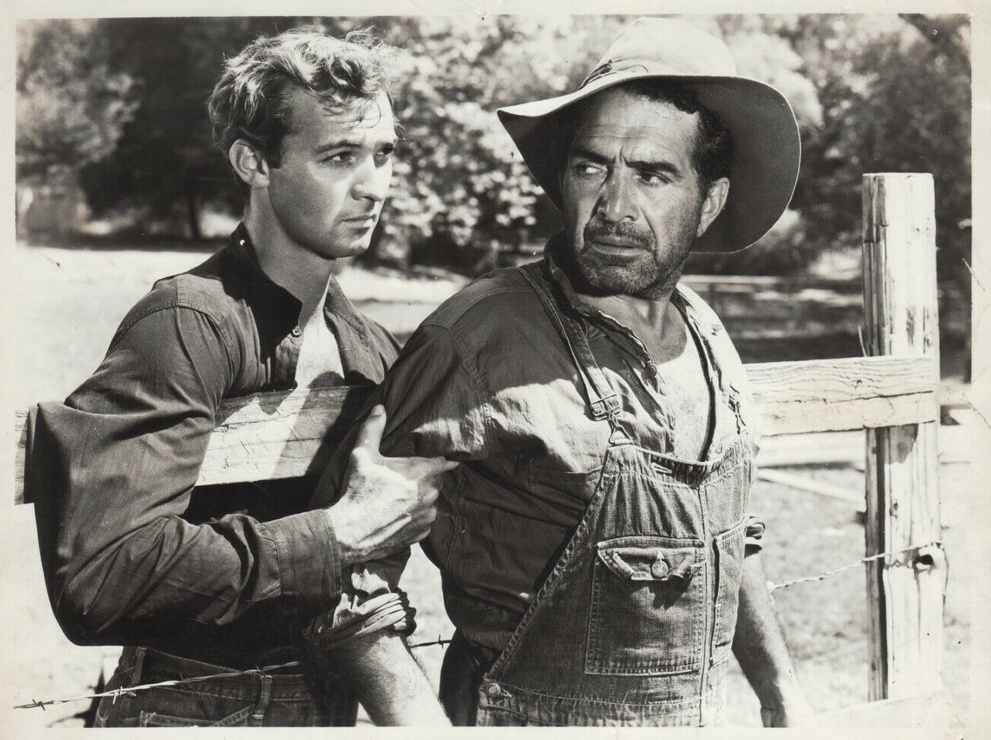 Zachary Scott, J. Carrol Naish