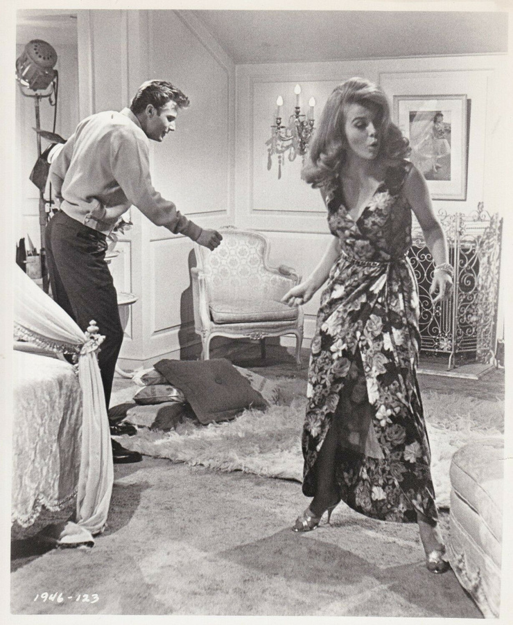 Picture of Bus Riley's Back in Town