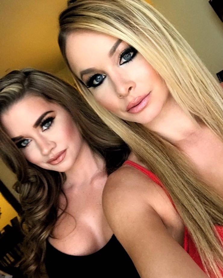 Alexandra Kyle (model) picture