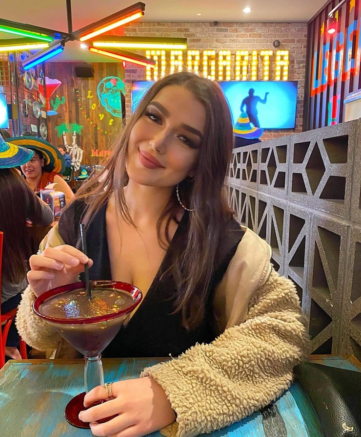 Picture of Dakota Jade (I)