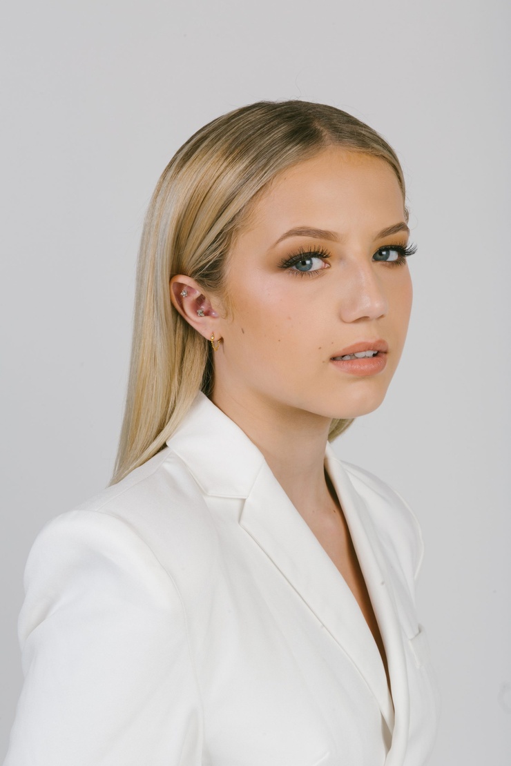 Picture of Indi Star