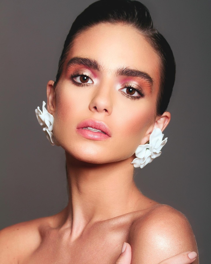 Image of RAQUEL CHAVES