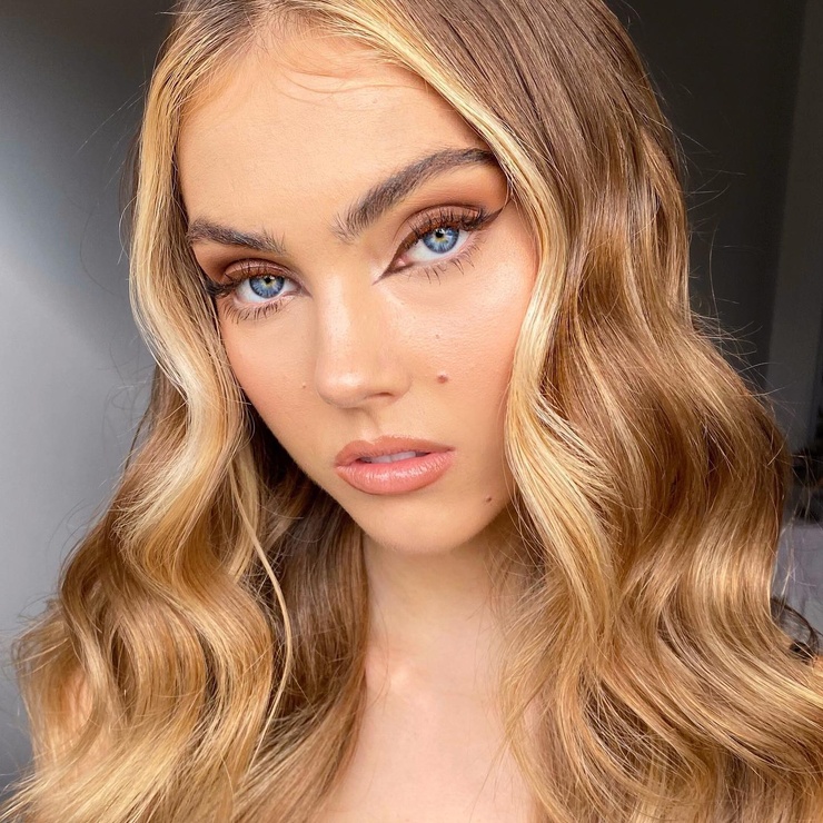 Picture of GRACE CAMERON