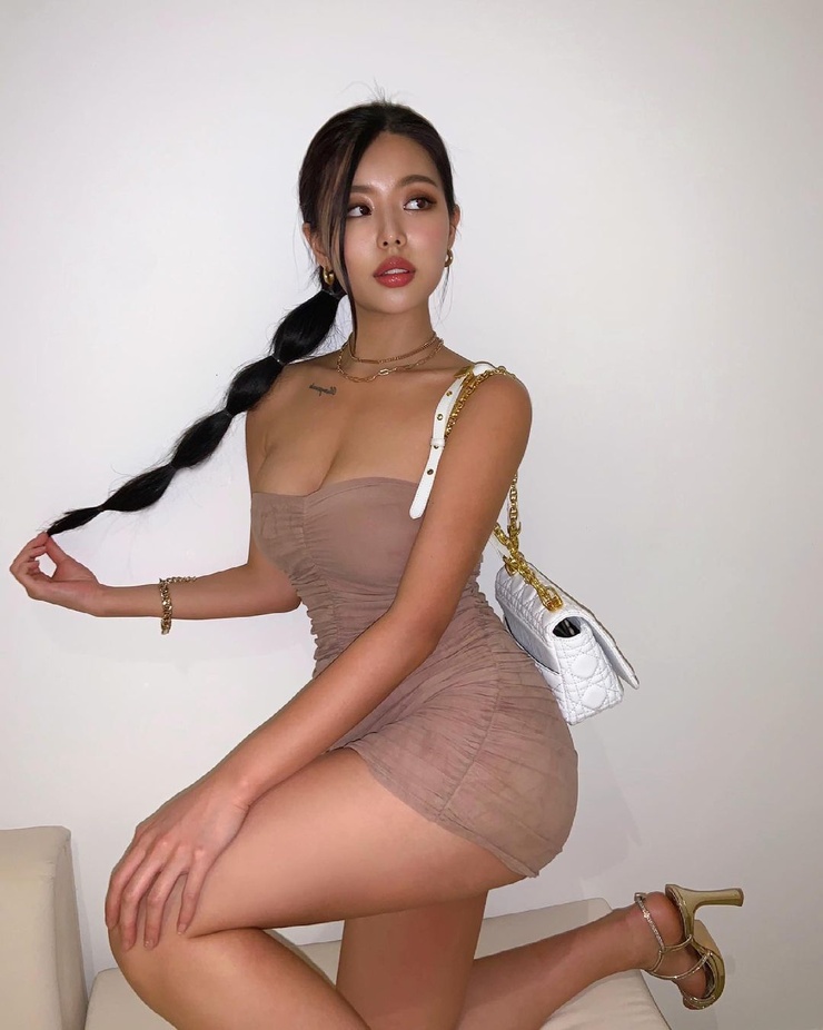 Picture of Youna Jung