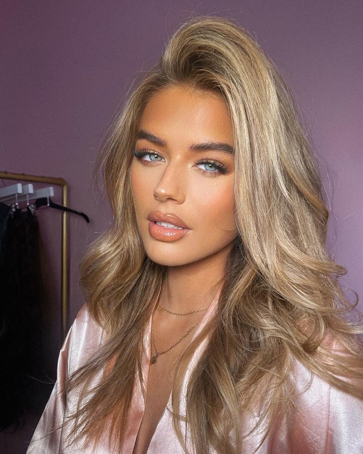 Picture of Arabella Chi