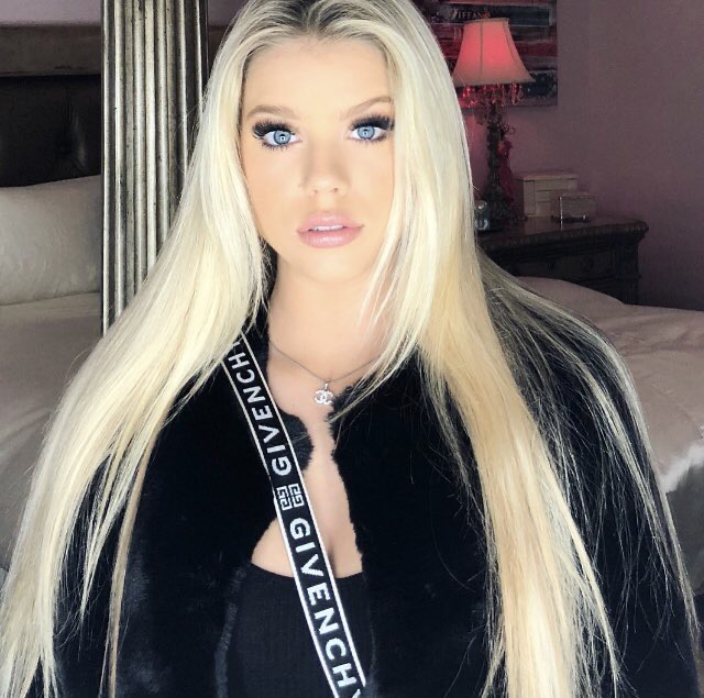 Picture of Kaylyn Slevin.
