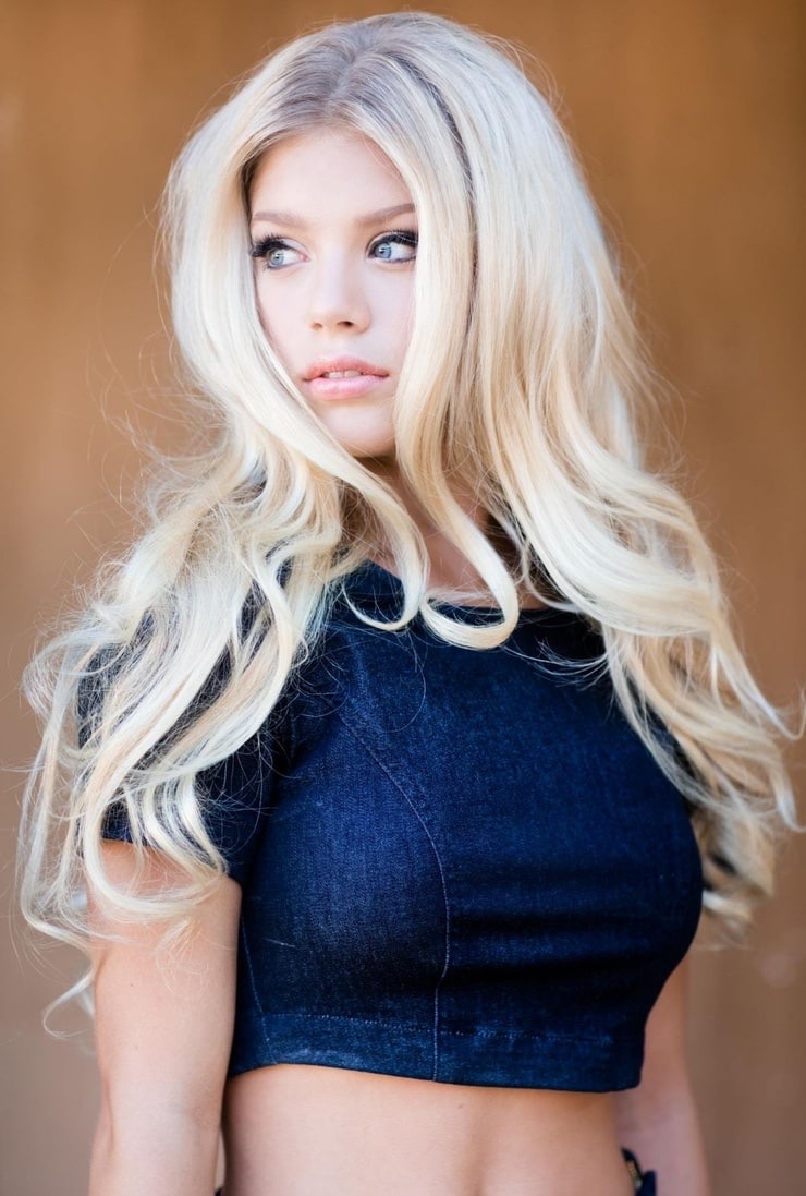 Image of Kaylyn Slevin.