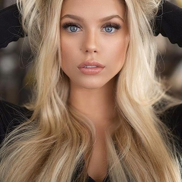 Picture of Kaylyn Slevin.