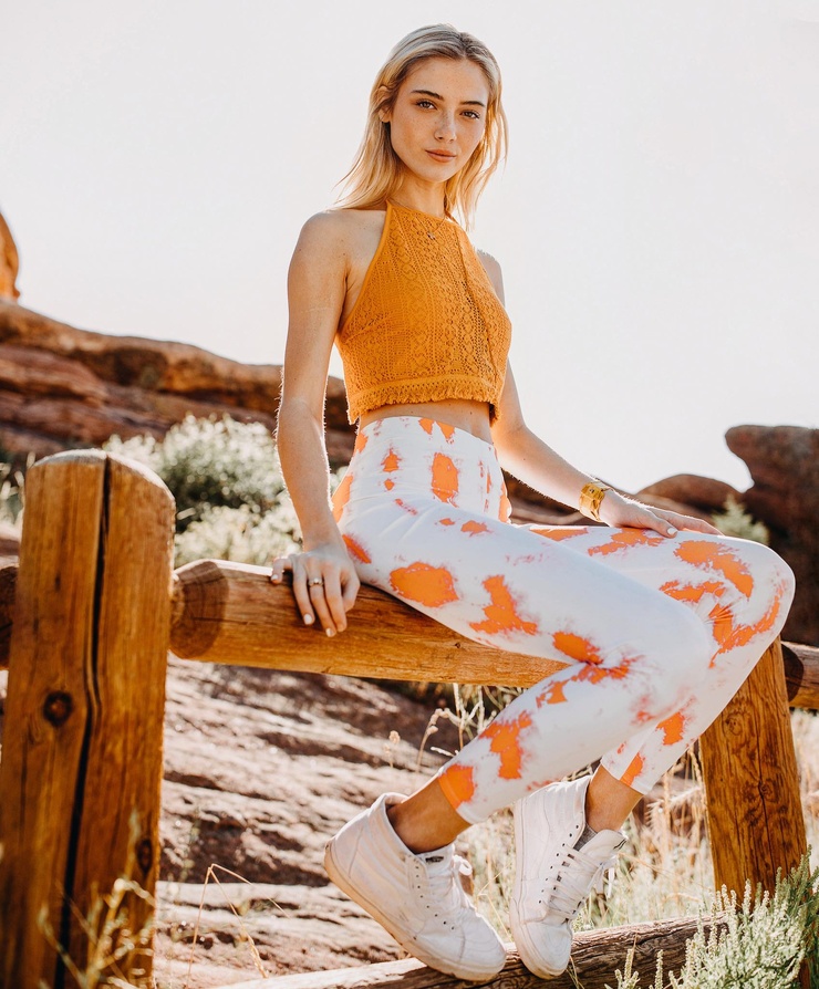 Picture of Leah Rose