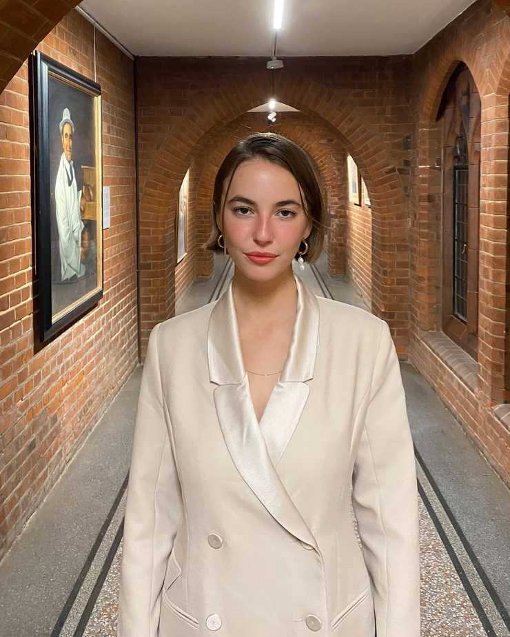 Image of Amelie (model)