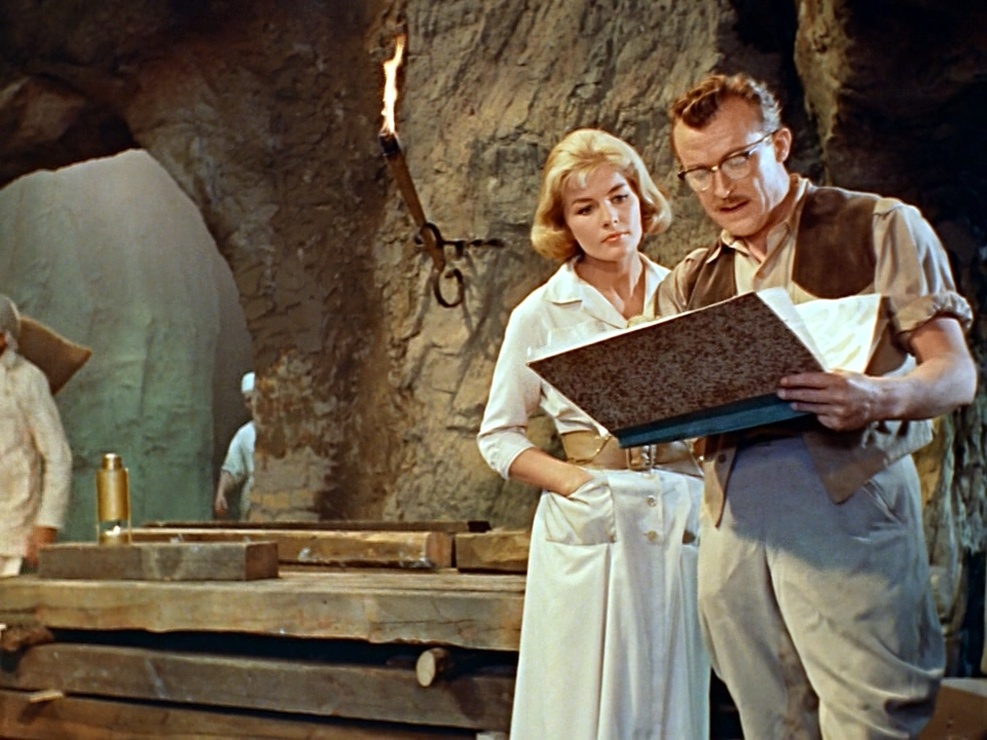 The Indian Tomb (Das indische Grabmal) (1959)