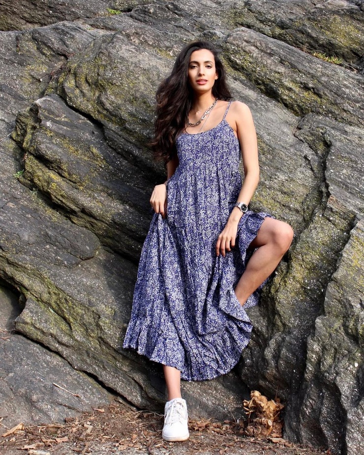 Picture of VERONICA MONTANO