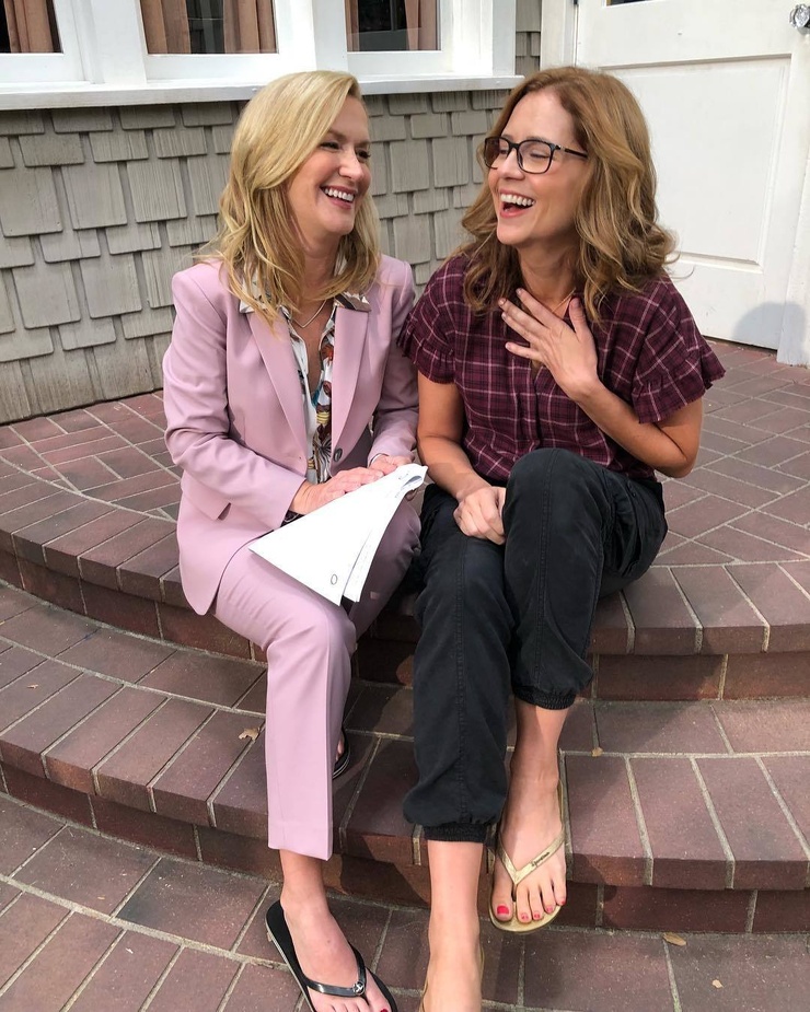 Angela Kinsey picture