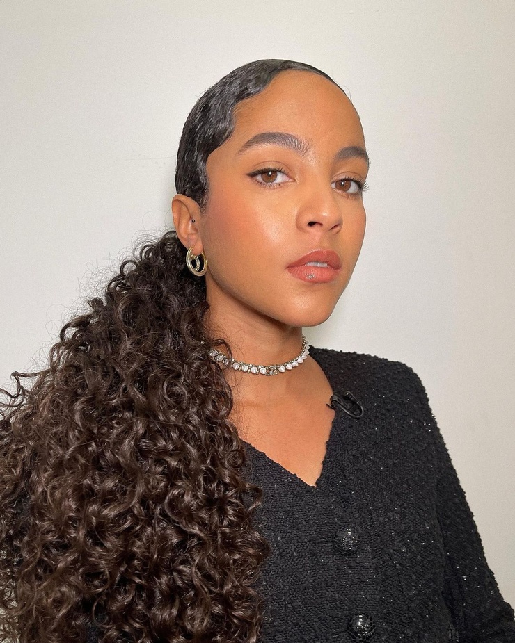 Picture of Lou Llobell