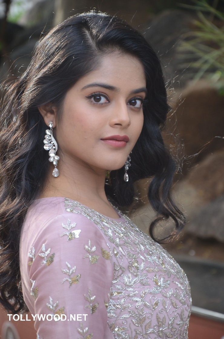 Riddhi Kumar picture