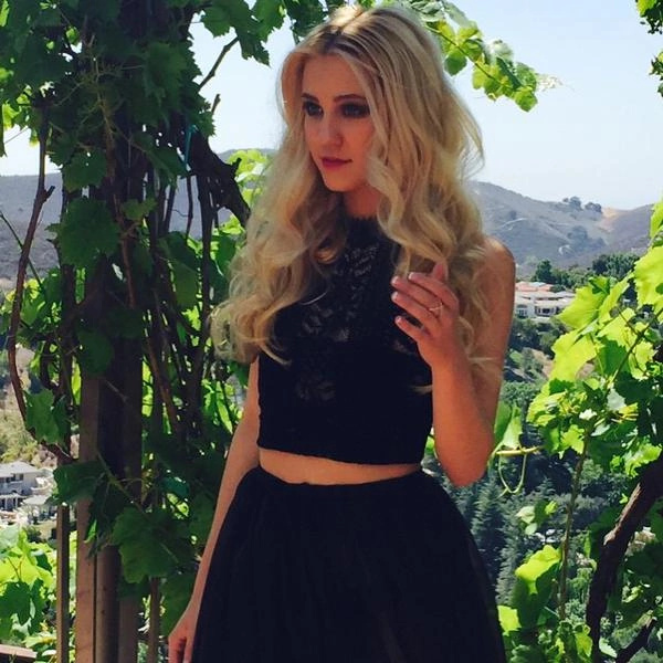 Picture of Ava Sambora