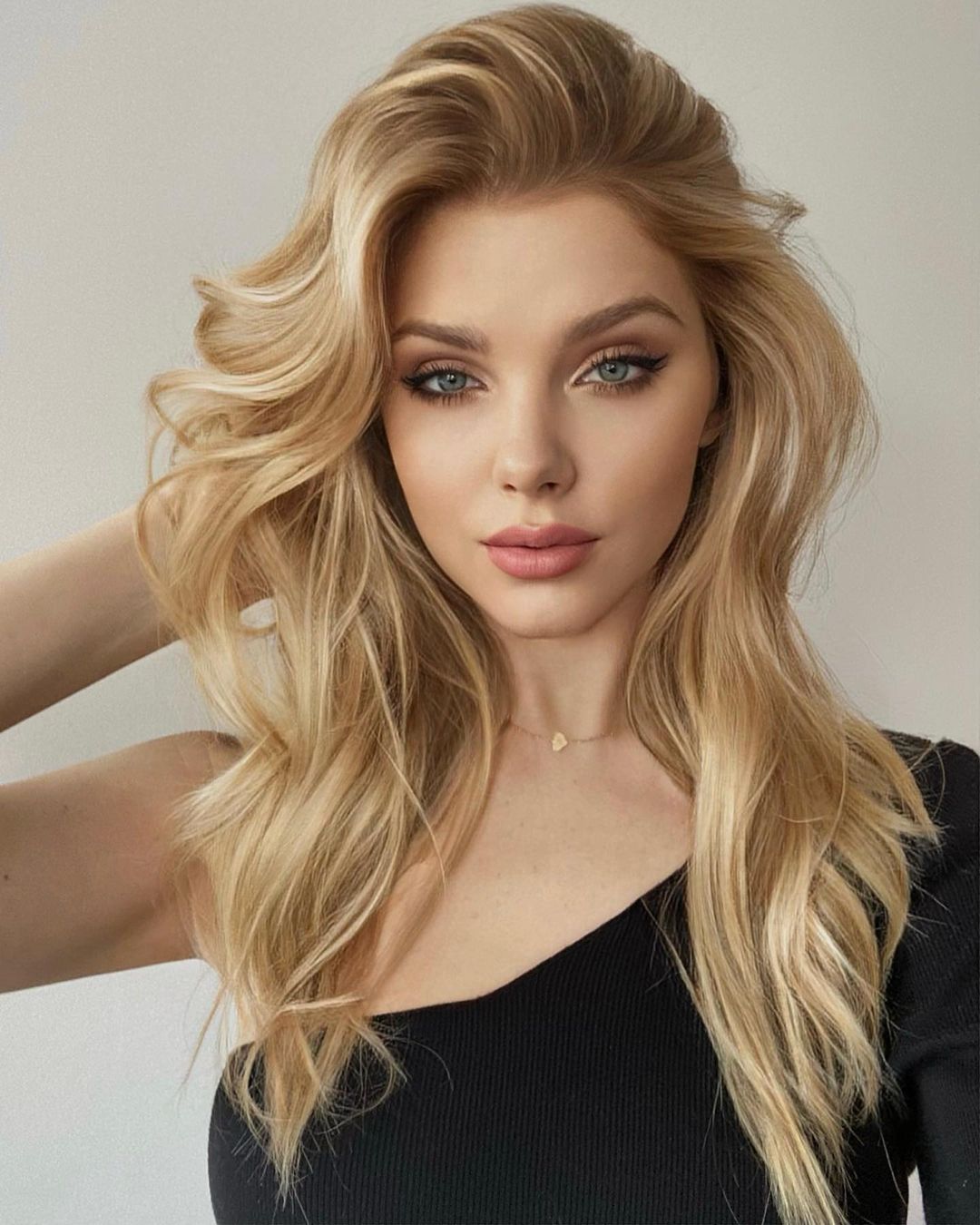 Angela Jurkowianiec image