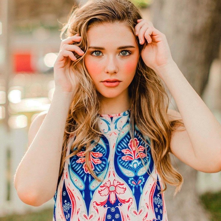 Picture of Kaitlyn Hoeffner