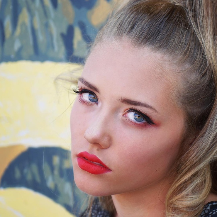 Image of Kaitlyn Hoeffner