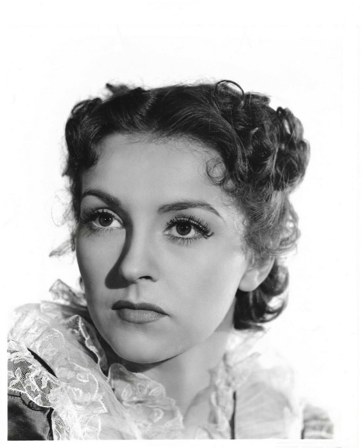 Nancy Kelly
