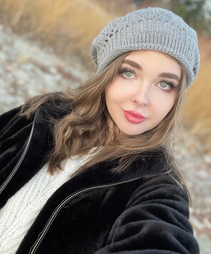 Maisy Kay picture