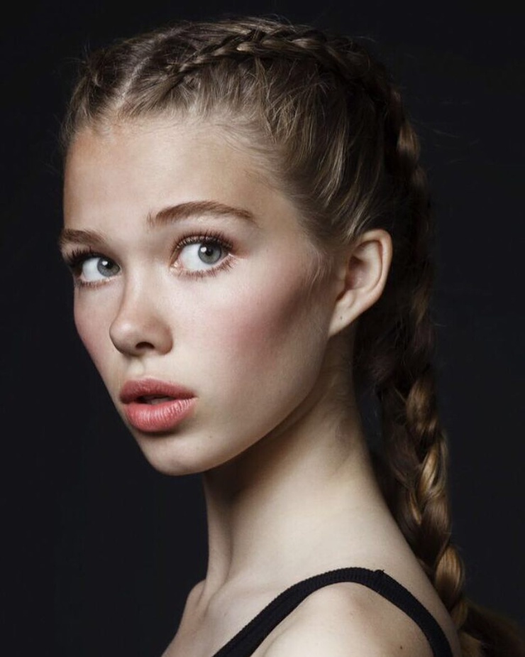 Picture of Olivia Taylor II