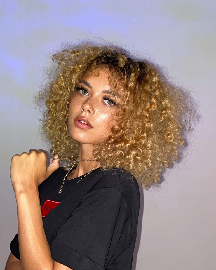 Picture of Michéle Winchester