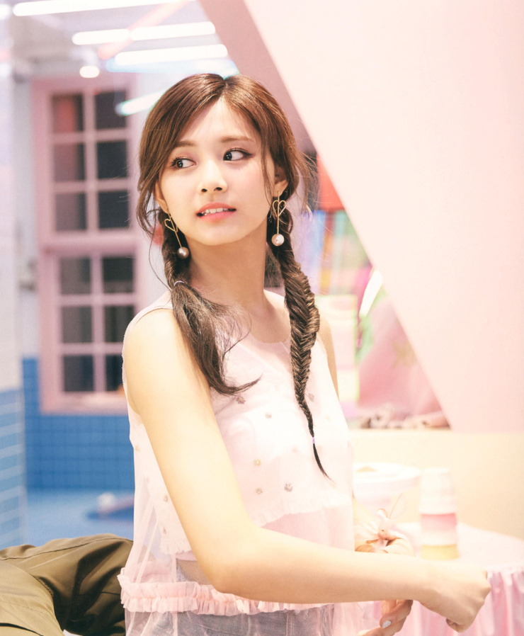 Chou Tzu-yu (Tzuyu) image