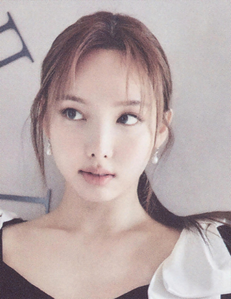 Picture of Im Nayeon