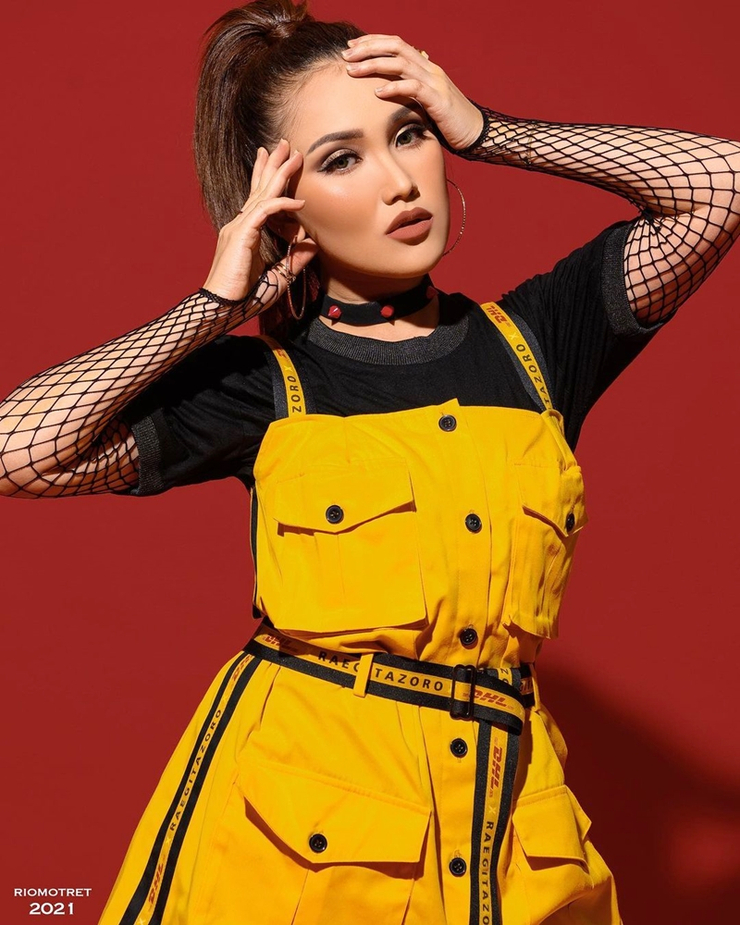 Ayu Ting Ting picture