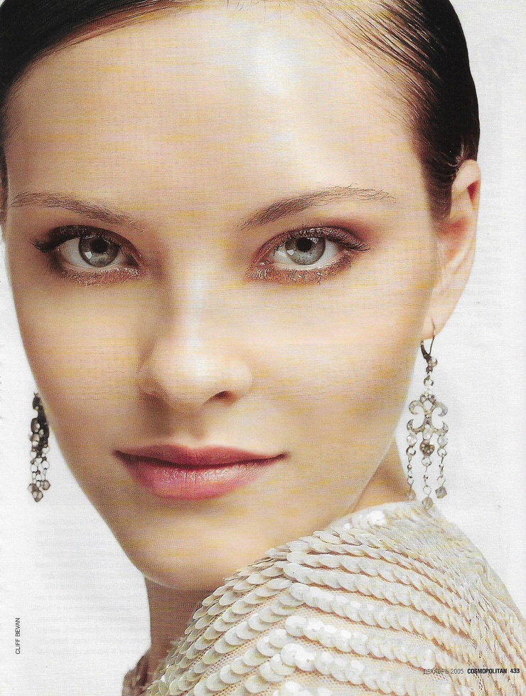 Cosmo Russia december 2005 my scan