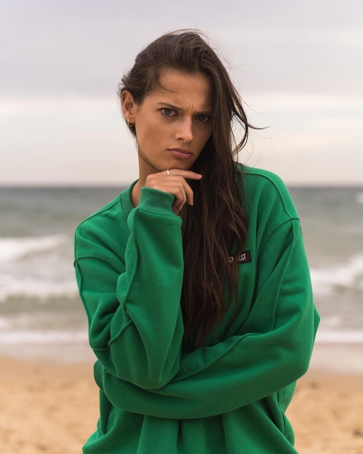 Picture of taya brooks