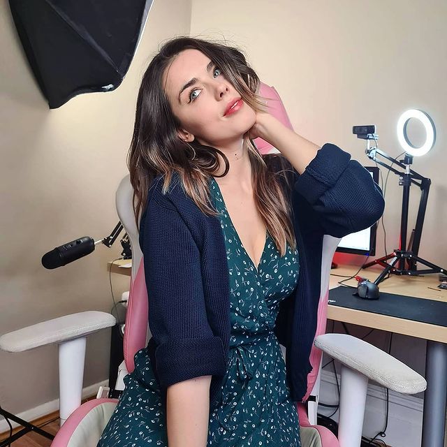 Picture of Danielle Sharp